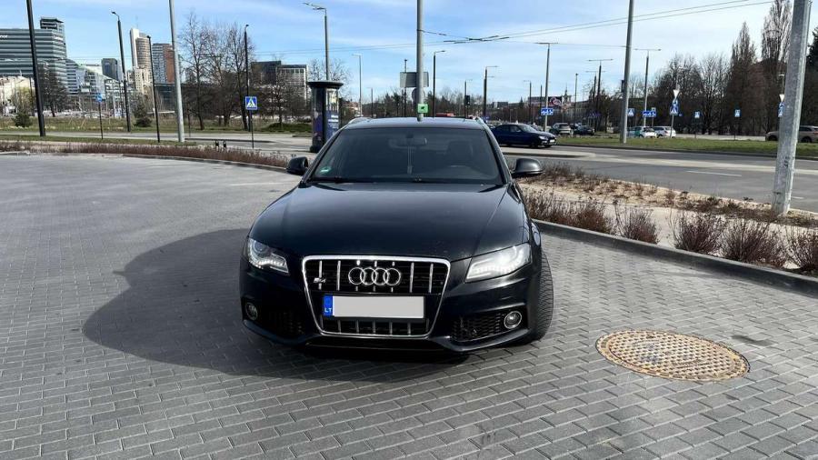 Black Audi A4 2008 in Vilnius, with an engine capacity of 2.70 L and mileage of 416 thousand km for 3600 €, photo 4 on AUTOMOTO.COM.LV