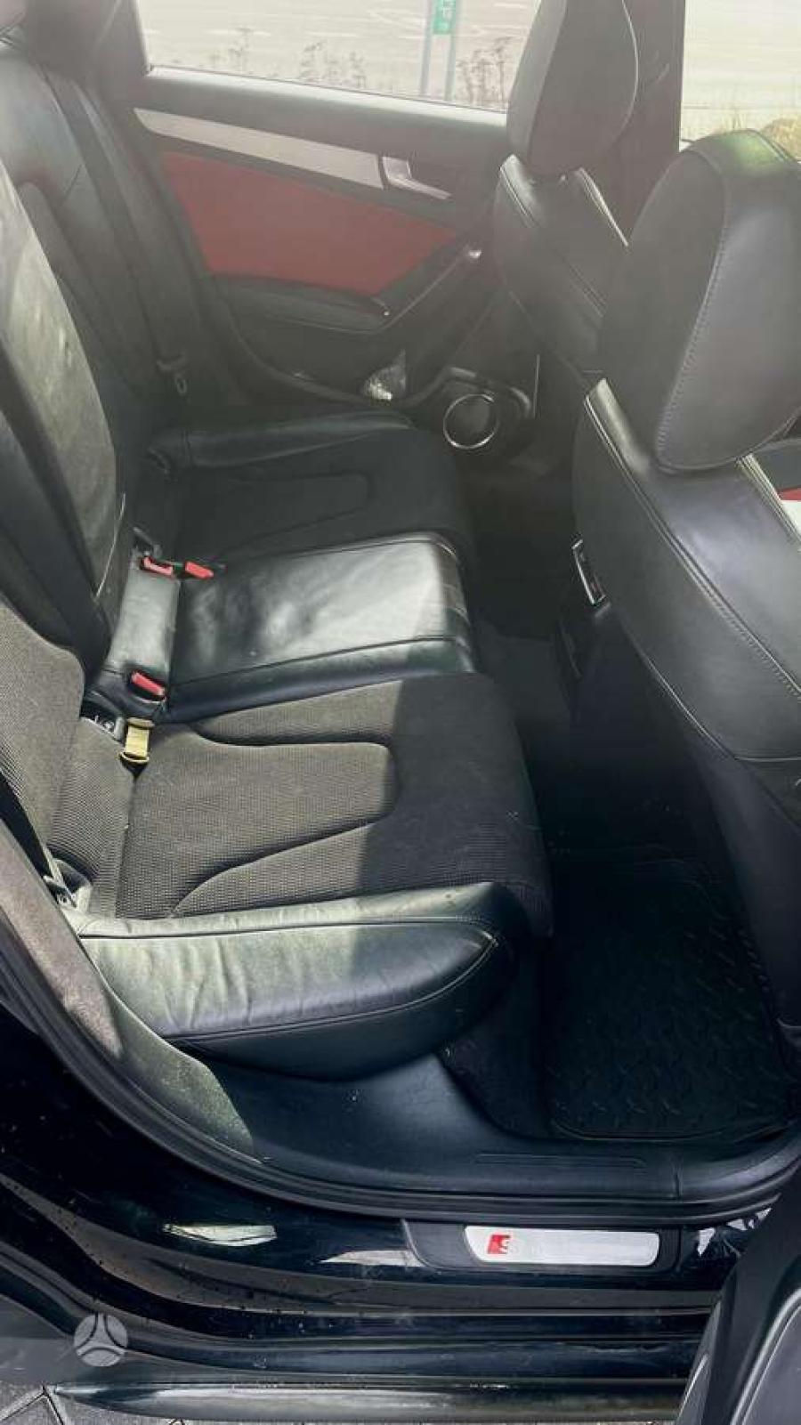 Black Audi A4 2008 in Vilnius, with an engine capacity of 2.70 L and mileage of 416 thousand km for 3600 €, photo 14 on AUTOMOTO.COM.LV