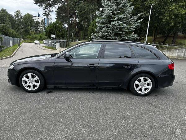 Черный Ауди А4 2008 в Вильнюс, объемом двигателя 3.20 л и пробегом 360 тыс. км за 5000 €, фото 4 на AUTOMOTO.COM.LV