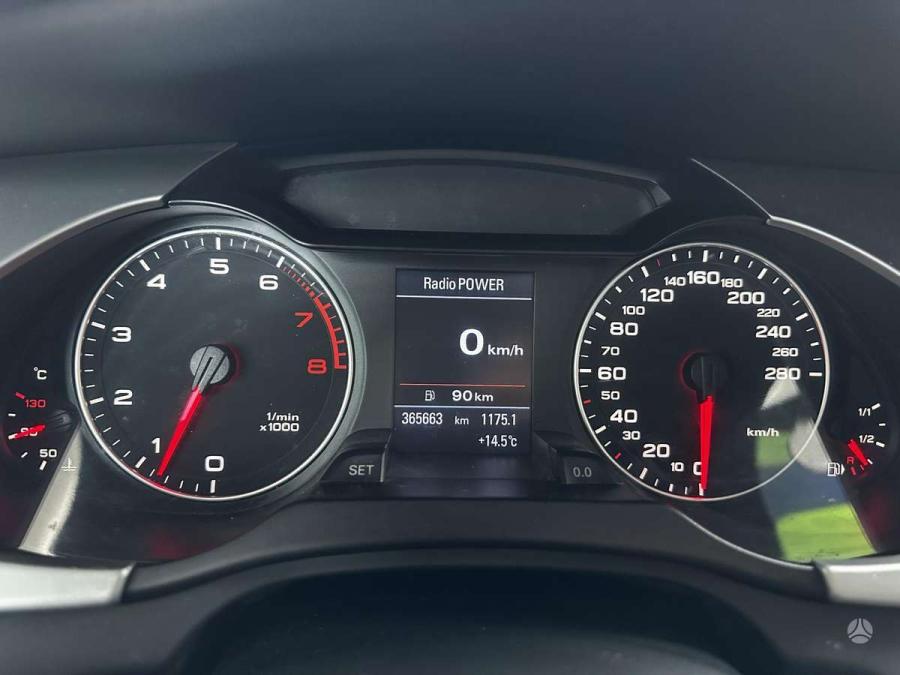 Black Audi A4 2008 in Vilnius, with an engine capacity of 3.20 L and mileage of 360 thousand km for 5000 €, photo 15 on AUTOMOTO.COM.LV