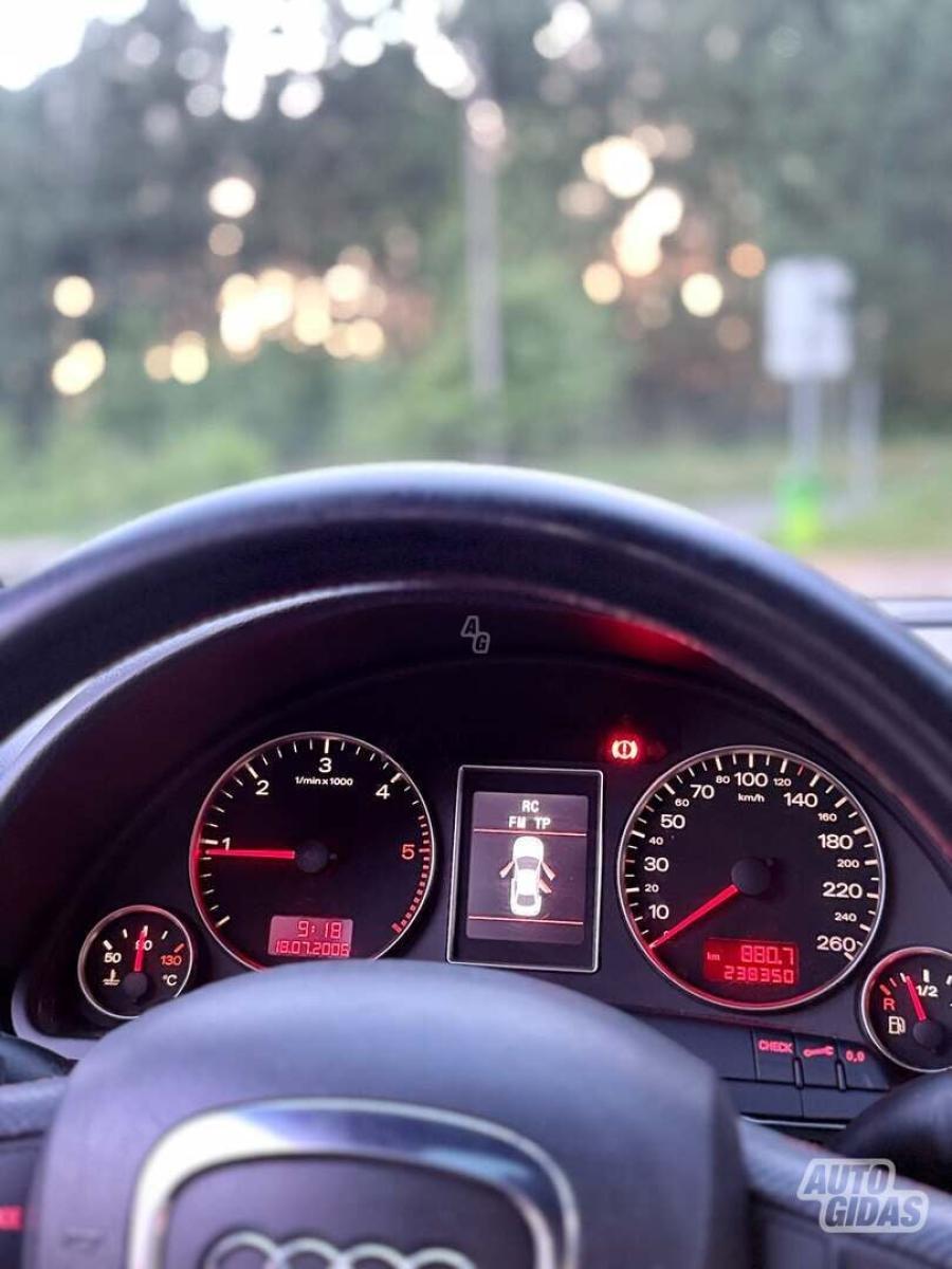 Melns Audi A4 2008 Ignalina, ar dzinēja tilpumu 2.00 L un nobraukumu 239 tūkst. km par 4250 €, foto 34 vietnē AUTOMOTO.COM.LV