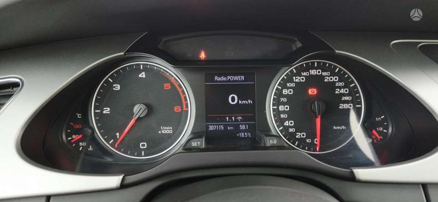 Melns Audi A4 2008 Šauļi, ar dzinēja tilpumu 2.00 L un nobraukumu 307 tūkst. km par 4888 €, foto 24 vietnē AUTOMOTO.COM.LV