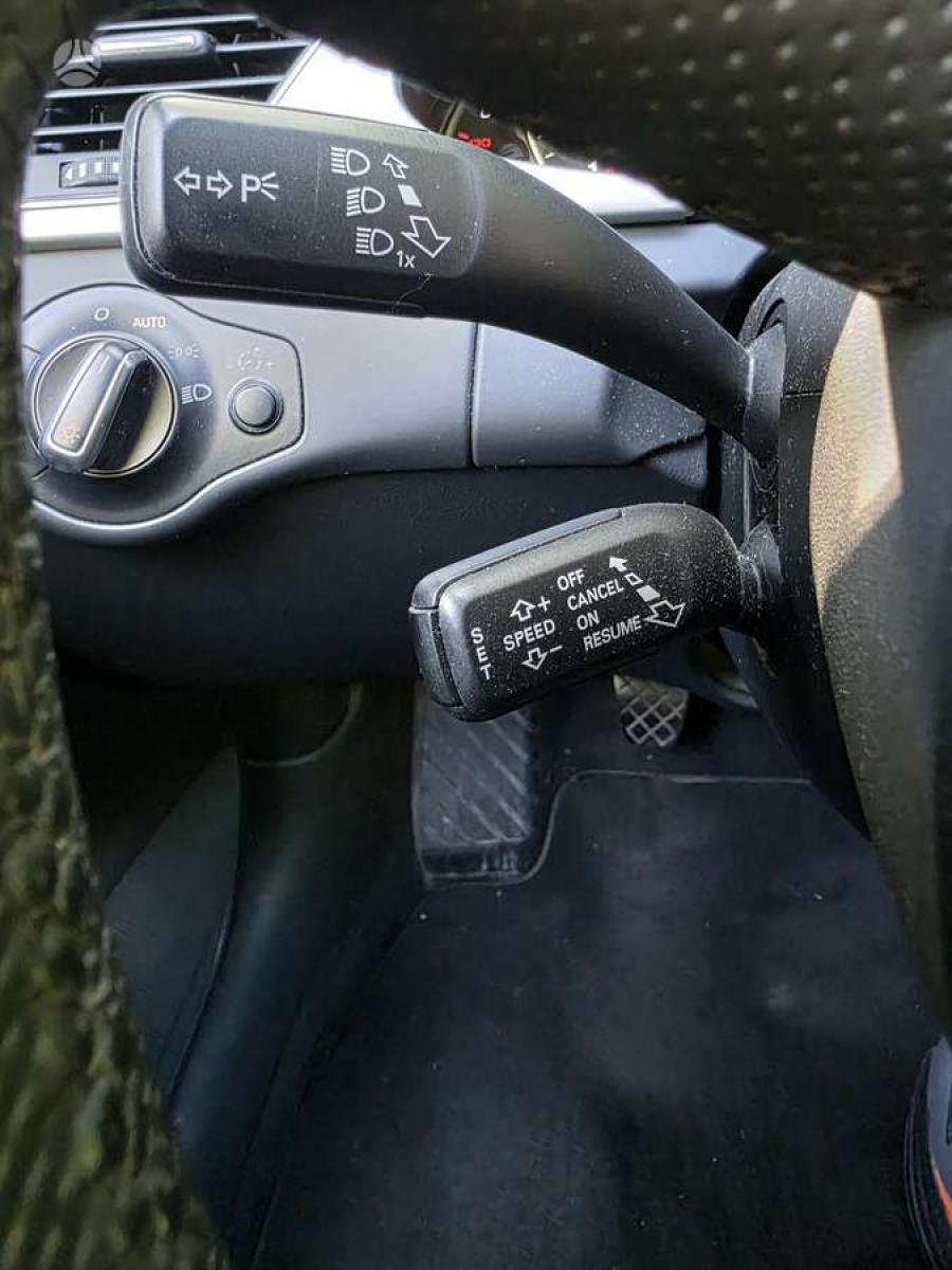 Melns Audi A4 2008 Kauņa, ar dzinēja tilpumu 1.97 L un nobraukumu 220 tūkst. km par 5900 €, foto 12 vietnē AUTOMOTO.COM.LV