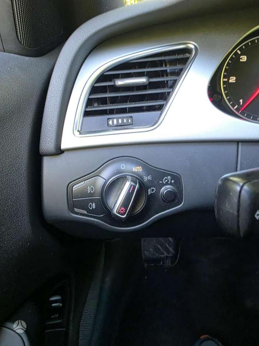 Melns Audi A4 2008 Kauņa, ar dzinēja tilpumu 1.97 L un nobraukumu 220 tūkst. km par 5900 €, foto 13 vietnē AUTOMOTO.COM.LV
