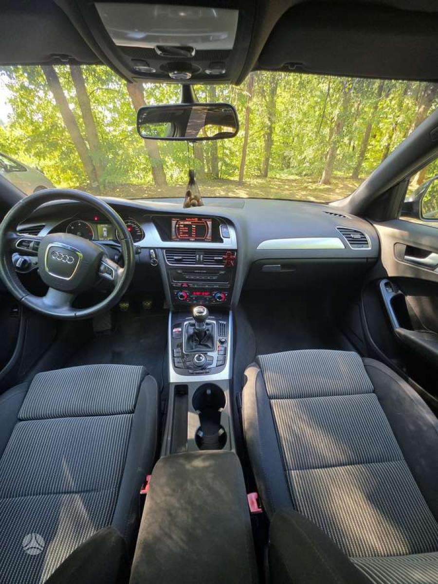 Melns Audi A4 2008 Kauņa, ar dzinēja tilpumu 1.97 L un nobraukumu 220 tūkst. km par 5900 €, foto 18 vietnē AUTOMOTO.COM.LV