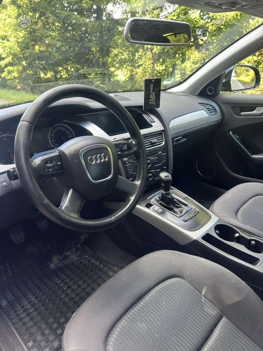 Black Audi A4 2008 in Kaunas, with an engine capacity of 1.97 L and mileage of 311 thousand km for 4850 €, photo 18 on AUTOMOTO.COM.LV