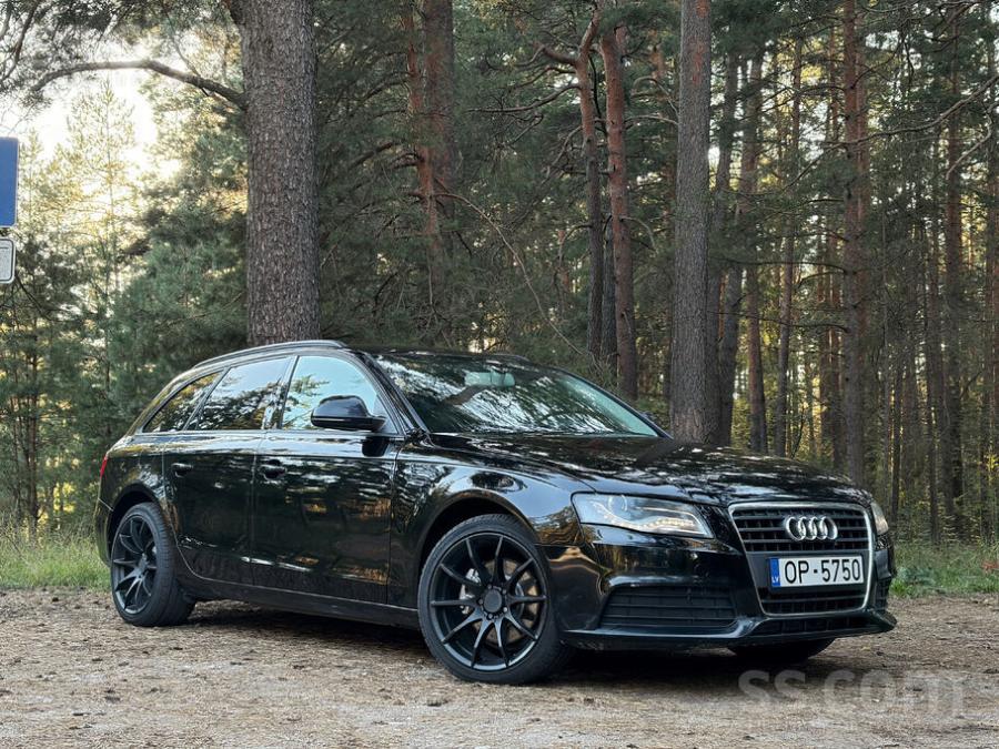 Melns Audi A4 2008 Daugavpils, ar dzinēja tilpumu 2.00 L un nobraukumu 0 tūkst. km par 4950 €, foto 1 vietnē AUTOMOTO.COM.LV