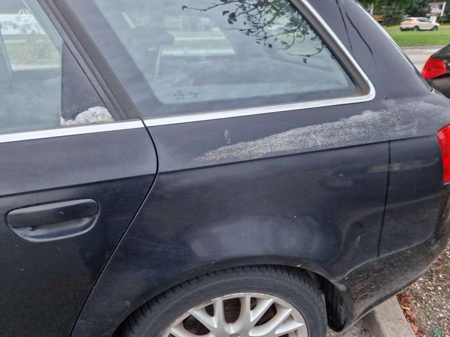 Melns Audi A4 2008 Klaipėda, ar dzinēja tilpumu 2.70 L un nobraukumu 277 tūkst. km par 2200 €, foto 13 vietnē AUTOMOTO.COM.LV