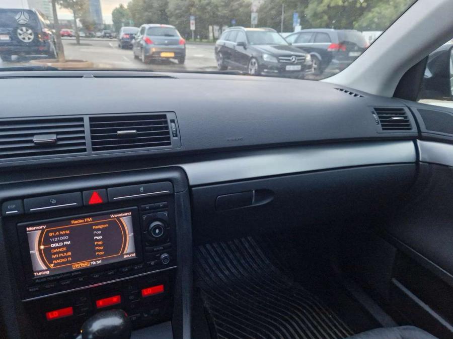 Melns Audi A4 2008 Klaipėda, ar dzinēja tilpumu 2.70 L un nobraukumu 277 tūkst. km par 2200 €, foto 14 vietnē AUTOMOTO.COM.LV