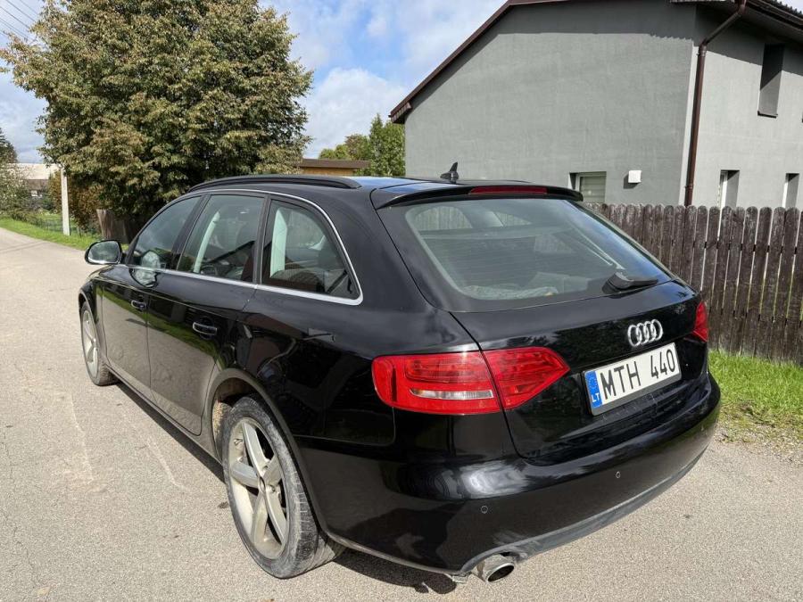 Black Audi A4 2008 in Kaunas, with an engine capacity of 2.70 L and mileage of 349 thousand km for 3500 €, photo 3 on AUTOMOTO.COM.LV