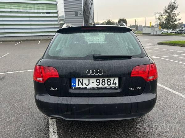 Audi A4 2008 in Preili on AUTOMOTO.COM.LV Black Audi A4 2008 in Preili, with an engine capacity of 1.90 L and mileage of 320 thousand km for 3100 €, photo 6 on AUTOMOTO.COM.LV