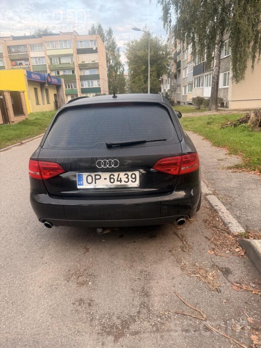 Melns Audi A4 2008 Daugavpils, ar dzinēja tilpumu 2.70 L un nobraukumu 394 tūkst. km par 5800 €, foto 3 vietnē AUTOMOTO.COM.LV