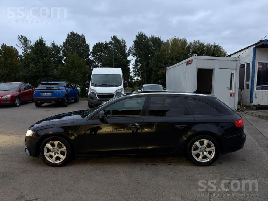 Black Audi A4 2008 in Riga, with an engine capacity of 2.00 L and mileage of 332 thousand km for 2690 €, photo 3 on AUTOMOTO.COM.LV