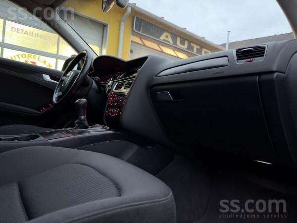 Melns Audi A4 2008 Rīga, ar dzinēja tilpumu 2.00 L un nobraukumu 332 tūkst. km par 2690 €, foto 7 vietnē AUTOMOTO.COM.LV