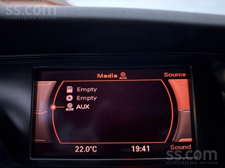 Black Audi A4 2008 in Riga, with an engine capacity of 2.00 L and mileage of 332 thousand km for 2690 €, photo 9 on AUTOMOTO.COM.LV