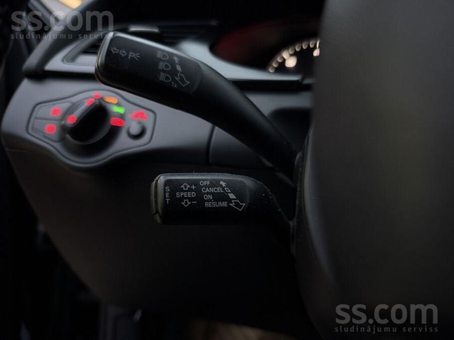 Black Audi A4 2008 in Riga, with an engine capacity of 2.00 L and mileage of 332 thousand km for 2690 €, photo 17 on AUTOMOTO.COM.LV