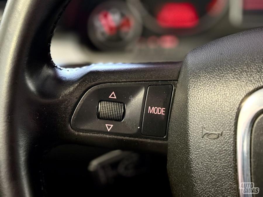 Melns Audi A4 2008 Kauņa, ar dzinēja tilpumu 2.00 L un nobraukumu 299 tūkst. km par 3000 €, foto 13 vietnē AUTOMOTO.COM.LV