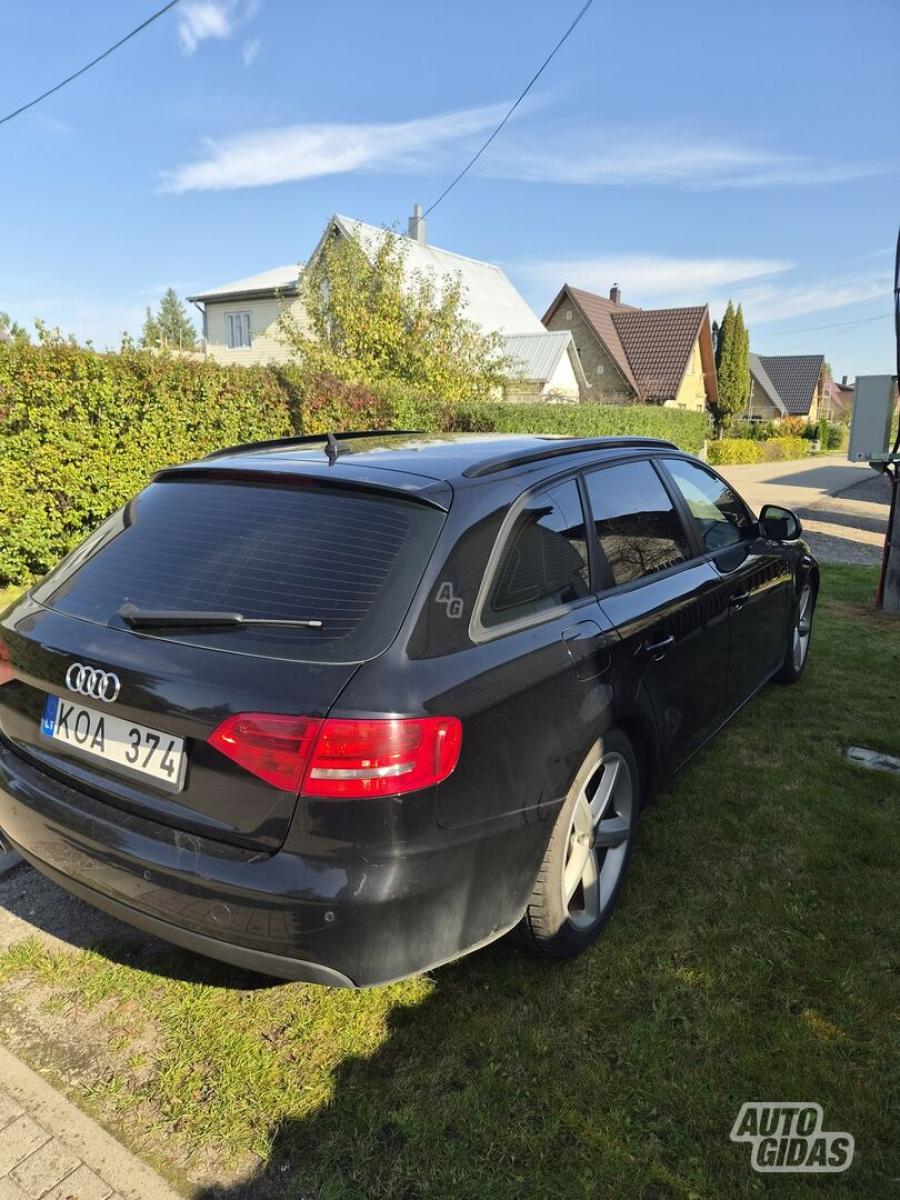 Melns Audi A4 2008 Panevēža, ar dzinēja tilpumu 2.00 L un nobraukumu 311 tūkst. km par 3850 €, foto 12 vietnē AUTOMOTO.COM.LV