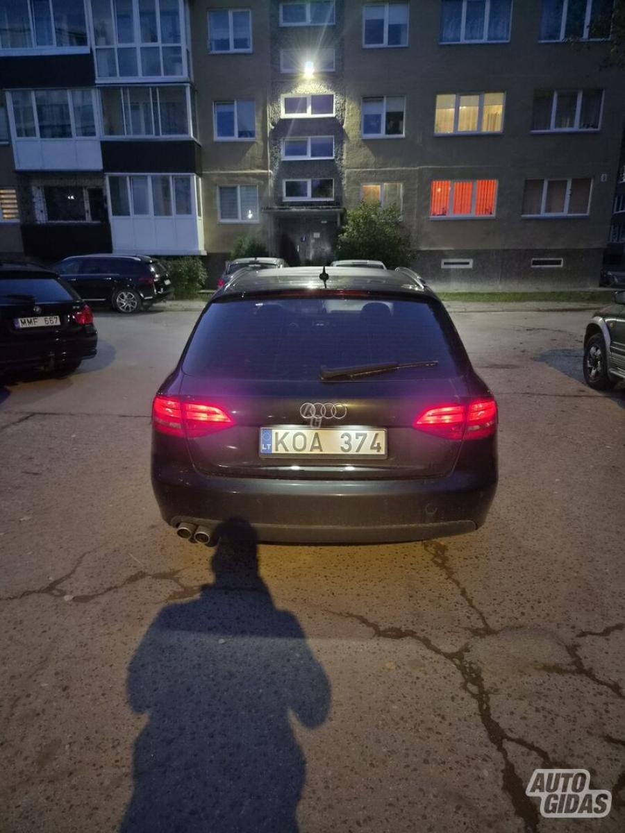Melns Audi A4 2008 Panevēža, ar dzinēja tilpumu 2.00 L un nobraukumu 311 tūkst. km par 3850 €, foto 23 vietnē AUTOMOTO.COM.LV