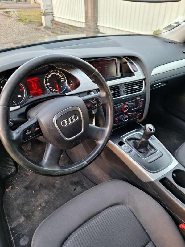 Melns Audi A4 2009 Tauragė, ar dzinēja tilpumu 1.99 L un nobraukumu 230 tūkst. km par 3450 €, foto 8 vietnē AUTOMOTO.COM.LV