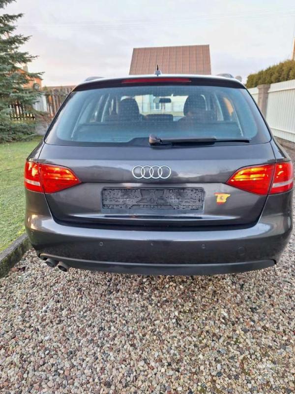 Melns Audi A4 2009 Tauragė, ar dzinēja tilpumu 1.99 L un nobraukumu 230 tūkst. km par 3450 €, foto 10 vietnē AUTOMOTO.COM.LV