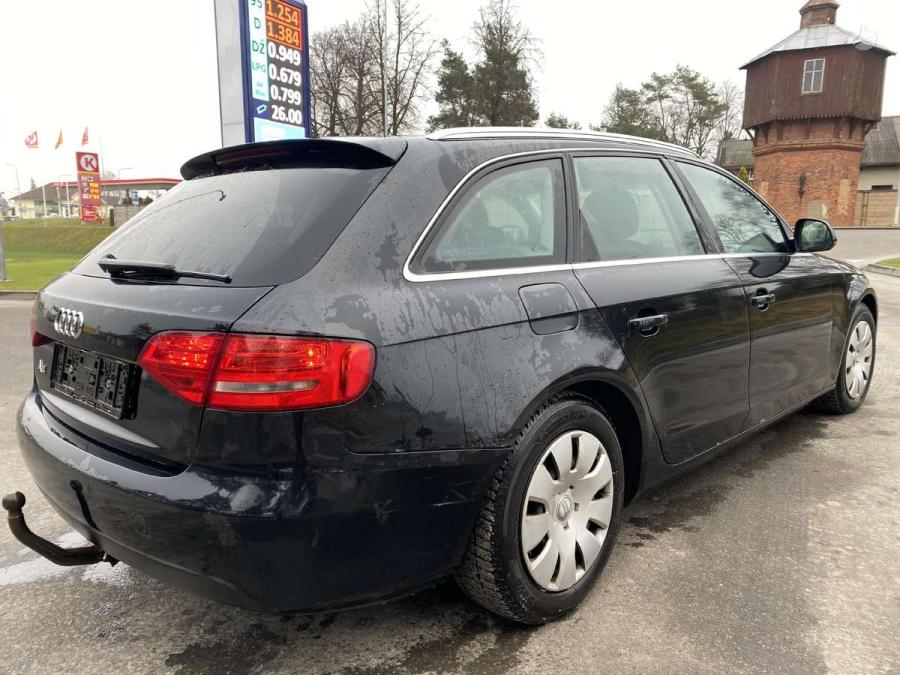 Black Audi A4 2009 in Utena, with an engine capacity of 1.80 L and mileage of 275 thousand km for 2550 €, photo 7 on AUTOMOTO.COM.LV