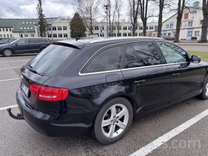 Black Audi A4 2009 in Riga, with an engine capacity of 2.00 L and mileage of 319 thousand km for 4500 €, photo 3 on AUTOMOTO.COM.LV