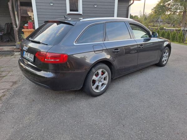 Black Audi A4 2009 in Telschi, with an engine capacity of 2.00 L and mileage of 371 thousand km for 4555 €, photo 4 on AUTOMOTO.COM.LV