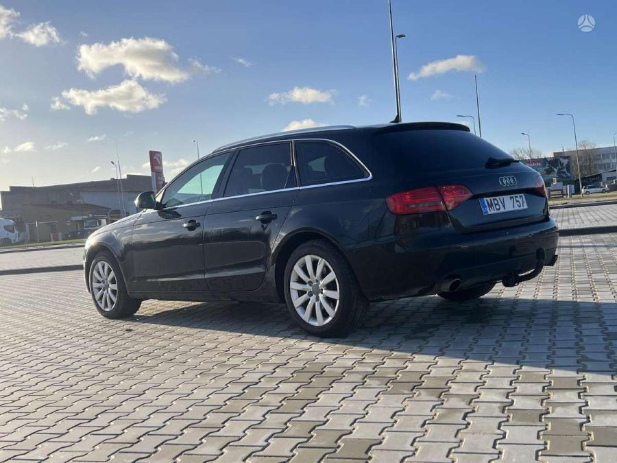 Black Audi A4 2009 in Taurage, with an engine capacity of 2.70 L and mileage of 358 thousand km for 4750 €, photo 2 on AUTOMOTO.COM.LV