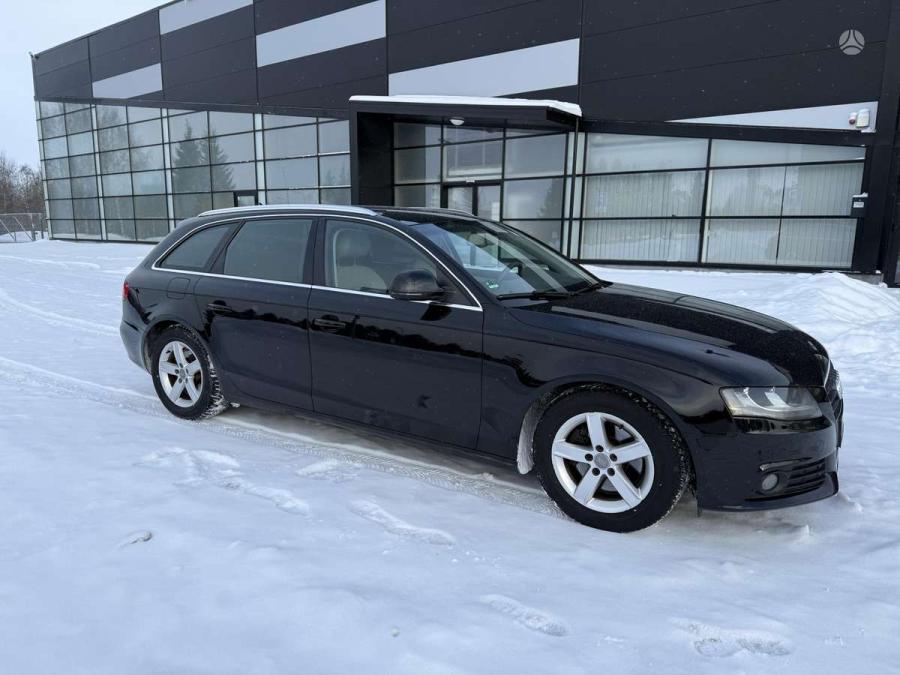 Black Audi A4 2009 in Kupiskis, with an engine capacity of 1.97 L and mileage of 258 thousand km for 5400 €, photo 7 on AUTOMOTO.COM.LV