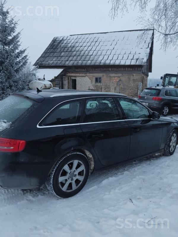 Black Audi A4 2009 in Jelgava, with an engine capacity of 2.00 L and mileage of 474 thousand km for 3000 €, photo 2 on AUTOMOTO.COM.LV