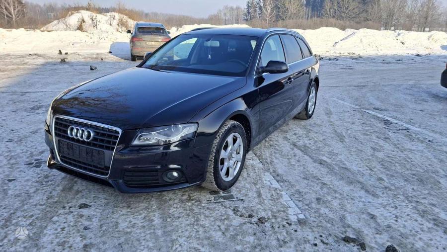 Black Audi A4 2009 in Kaunas, with an engine capacity of 1.80 L and mileage of 249 thousand km for 4550 €, photo 2 on AUTOMOTO.COM.LV