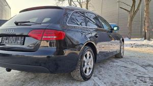 Black Audi A4 2009 in Kaunas, with an engine capacity of 1.80 L and mileage of 249 thousand km for 4550 €, photo 9 on AUTOMOTO.COM.LV