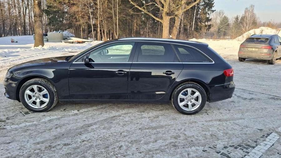 Black Audi A4 2009 in Kaunas, with an engine capacity of 1.80 L and mileage of 249 thousand km for 4550 €, photo 13 on AUTOMOTO.COM.LV