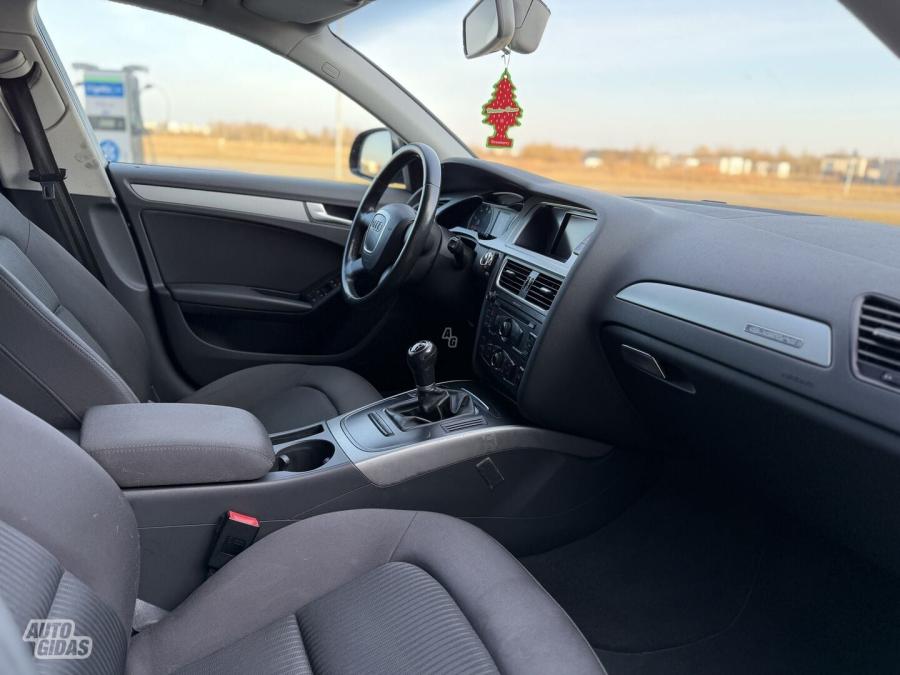 Black Audi A4 2009 in Panevezys, with an engine capacity of 1.80 L and mileage of 308 thousand km for 3999 €, photo 11 on AUTOMOTO.COM.LV