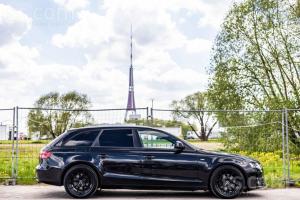 Melns Audi A4 2009 Rīga, ar dzinēja tilpumu 2.70 L un nobraukumu 367 tūkst. km par 6990 €, foto 6 vietnē AUTOMOTO.COM.LV