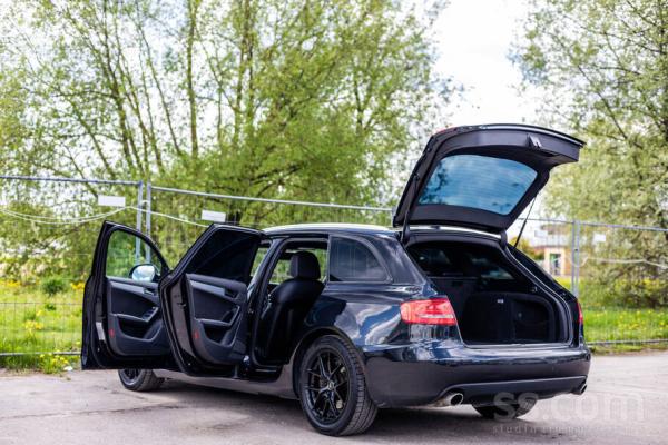 Melns Audi A4 2009 Rīga, ar dzinēja tilpumu 2.70 L un nobraukumu 367 tūkst. km par 6990 €, foto 9 vietnē AUTOMOTO.COM.LV