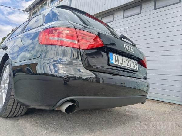 Black Audi A4 2009 in Riga, with an engine capacity of 2.00 L and mileage of 239 thousand km for 5200 €, photo 7 on AUTOMOTO.COM.LV