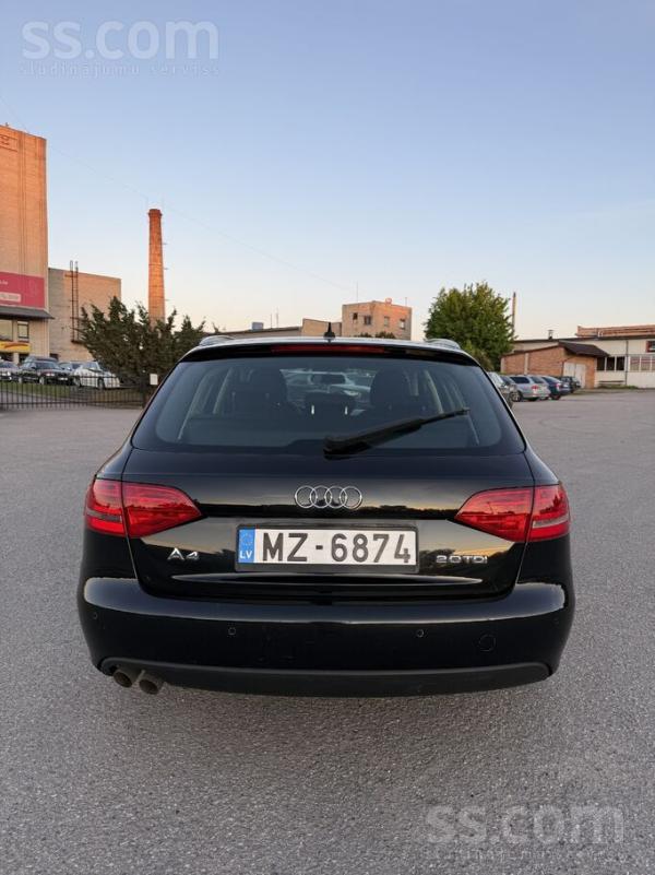 Black Audi A4 2009 in Tukums, with an engine capacity of 2.00 L and mileage of 268 thousand km for 5750 €, photo 5 on AUTOMOTO.COM.LV