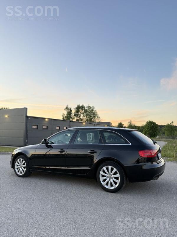 Black Audi A4 2009 in Tukums, with an engine capacity of 2.00 L and mileage of 268 thousand km for 5750 €, photo 7 on AUTOMOTO.COM.LV