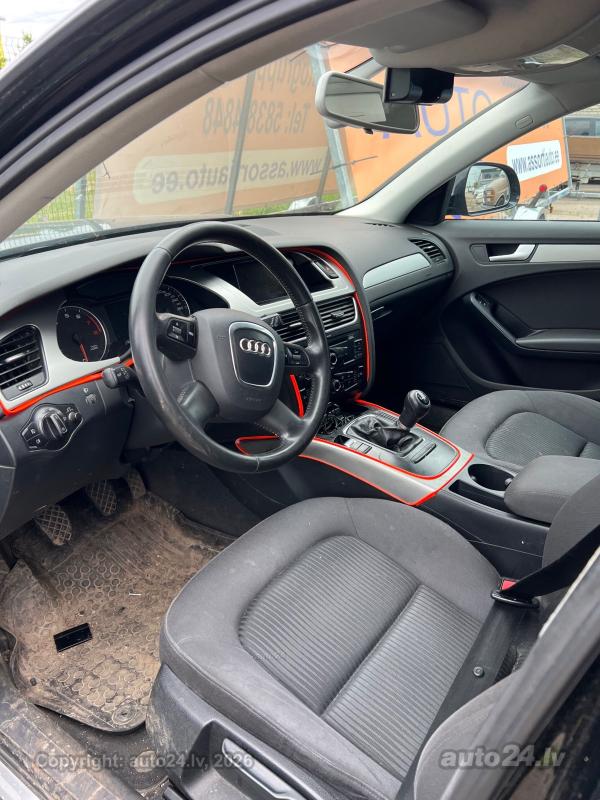 Melns Audi A4 2009 Narva, ar dzinēja tilpumu 1.80 L un nobraukumu 160 tūkst. km par 999 €, foto 4 vietnē AUTOMOTO.COM.LV