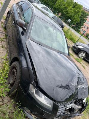 Black Audi A4 2009 in Narva, with an engine capacity of 1.80 L and mileage of 160 thousand km for 999 €, photo 8 on AUTOMOTO.COM.LV