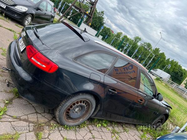 Melns Audi A4 2009 Narva, ar dzinēja tilpumu 1.80 L un nobraukumu 160 tūkst. km par 999 €, foto 9 vietnē AUTOMOTO.COM.LV