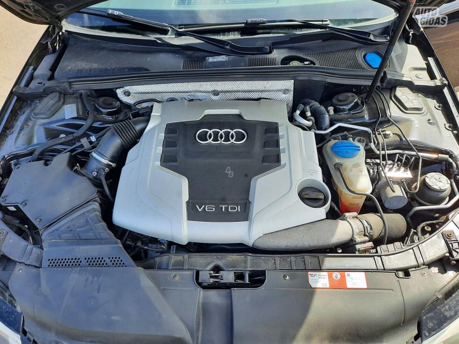Black Audi A4 2009 in Vilnius, with an engine capacity of 2.70 L and mileage of 408 thousand km for 3300 €, photo 17 on AUTOMOTO.COM.LV