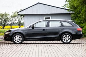 Melns Audi A4 2009 Tukums, ar dzinēja tilpumu 2.00 L un nobraukumu 0 tūkst. km par 5500 €, foto 3 vietnē AUTOMOTO.COM.LV