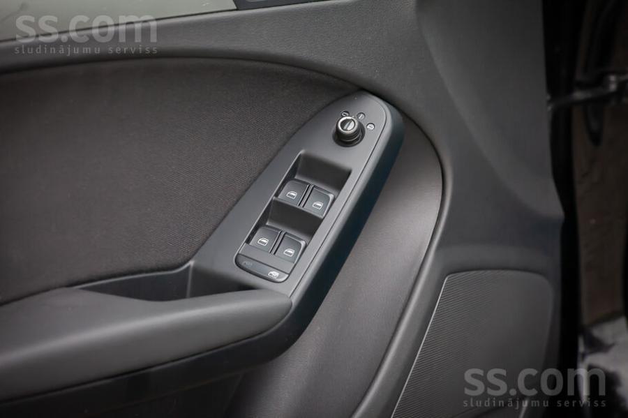 Melns Audi A4 2009 Tukums, ar dzinēja tilpumu 2.00 L un nobraukumu 0 tūkst. km par 5500 €, foto 12 vietnē AUTOMOTO.COM.LV