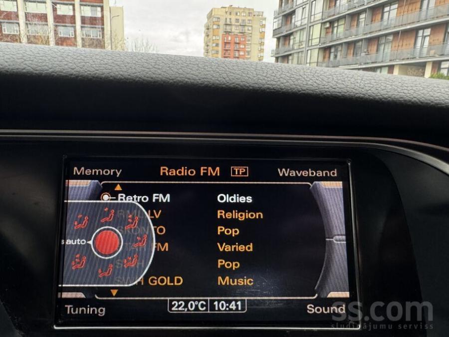 Black Audi A4 2009 in Riga, with an engine capacity of 2.00 L and mileage of 285 thousand km for 3990 €, photo 12 on AUTOMOTO.COM.LV