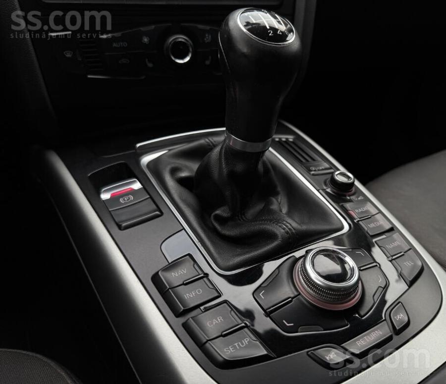 Black Audi A4 2009 in Riga, with an engine capacity of 2.00 L and mileage of 285 thousand km for 3990 €, photo 17 on AUTOMOTO.COM.LV