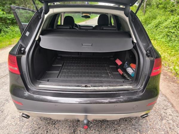 Black Audi A4 2009 in Dobele, with an engine capacity of 3.00 L and mileage of 273 thousand km for 8700 €, photo 6 on AUTOMOTO.COM.LV
