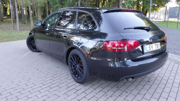 Black Audi A4 2009 in Elektrenai, with an engine capacity of 1.97 L and mileage of 354 thousand km for 2800 €, photo 2 on AUTOMOTO.COM.LV